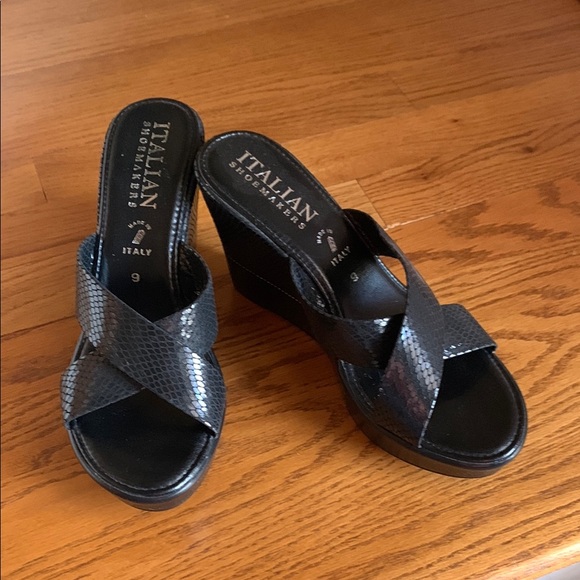 Italian Shoemakers | Shoes | Italian Shoemakers Black Wedge Sandals ...